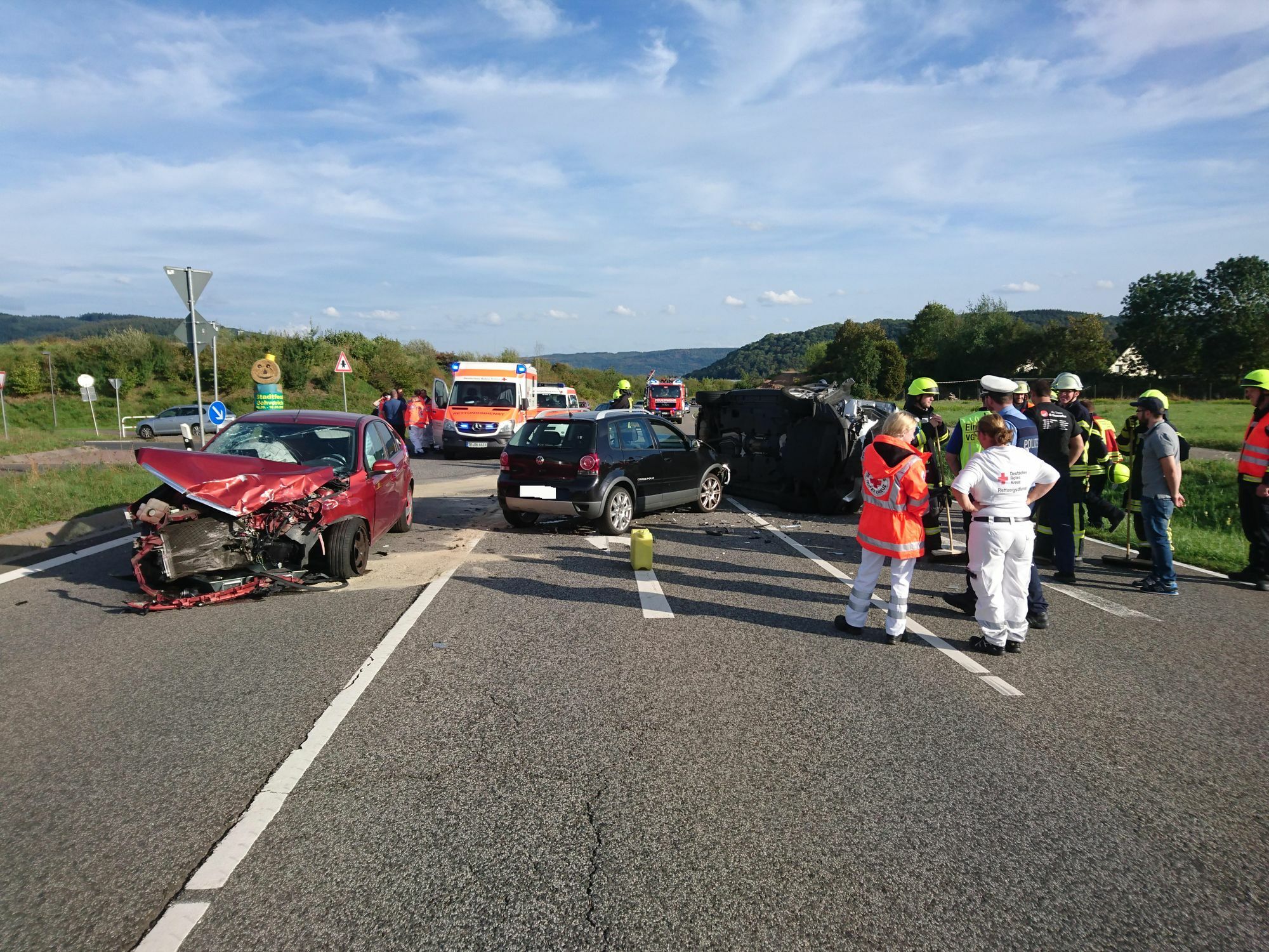 Vorfahrt missachtet: Vier Menschen auf der B 53 verletzt - Stadt Trier - Wochenspiegel
