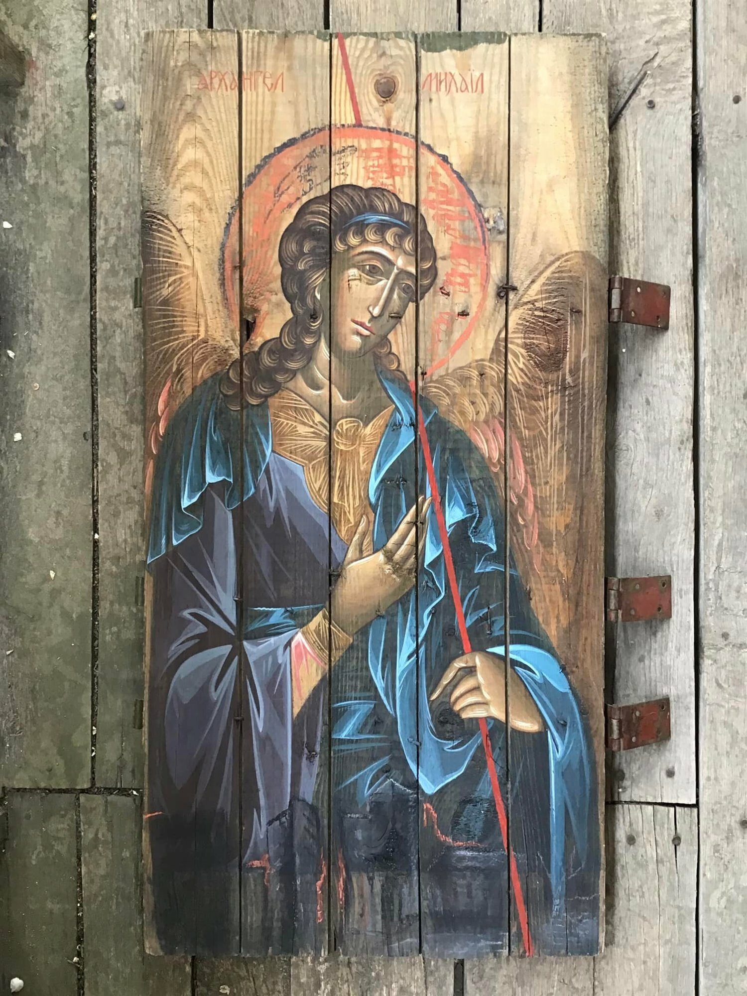 Ikonen auf Böden von Munitionskisten - Kreis Euskirchen - Wochenspiegel