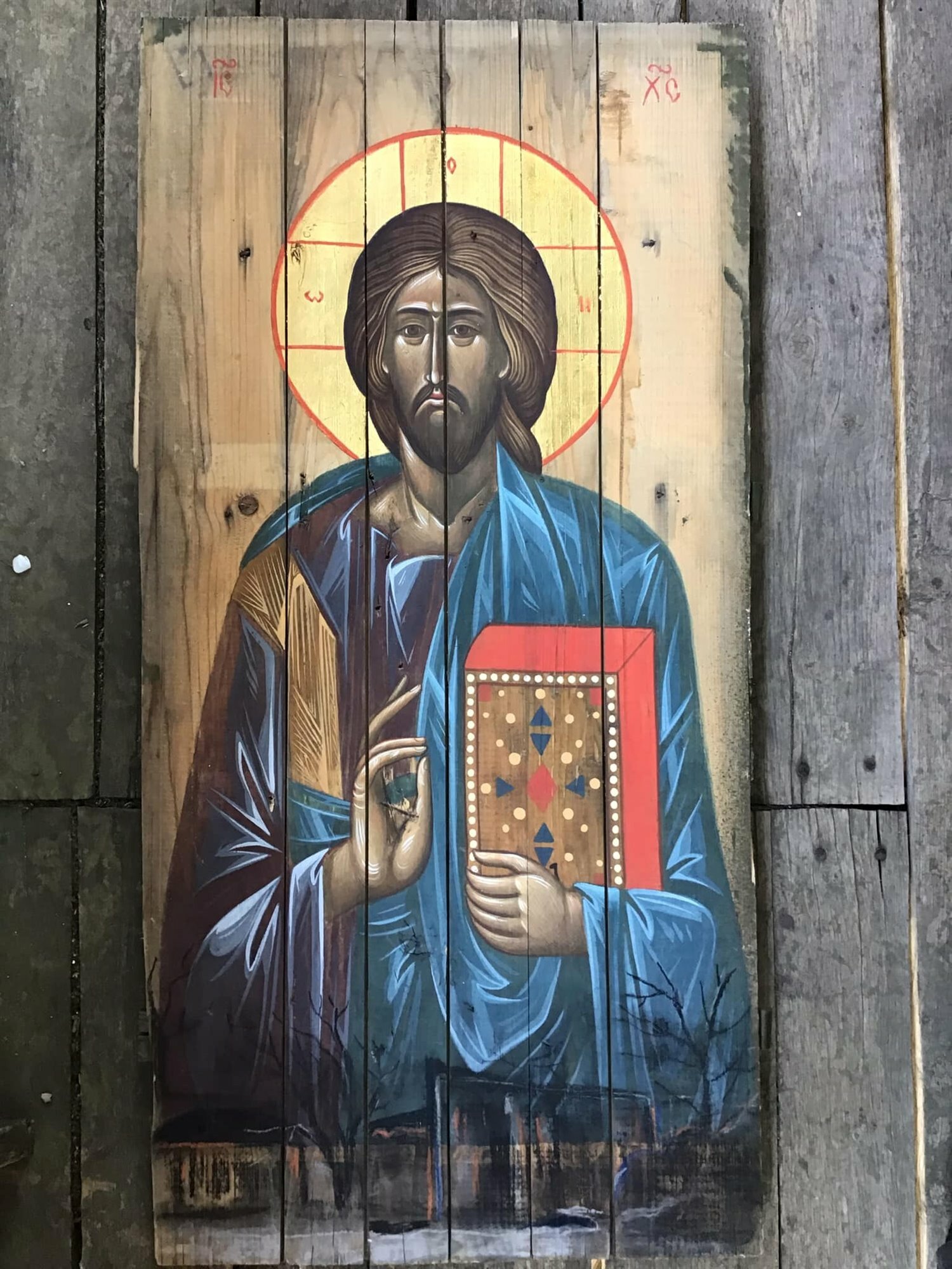 Ikonen auf Böden von Munitionskisten - Kreis Euskirchen - Wochenspiegel