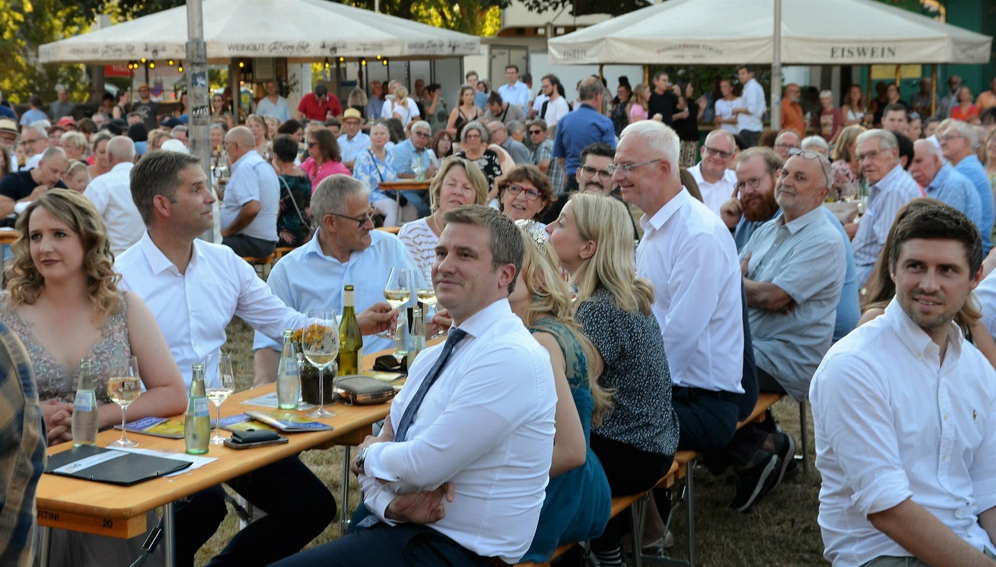 Louisa I. Trierer Weinkönigin 2022 - Stadt Trier - Wochenspiegel