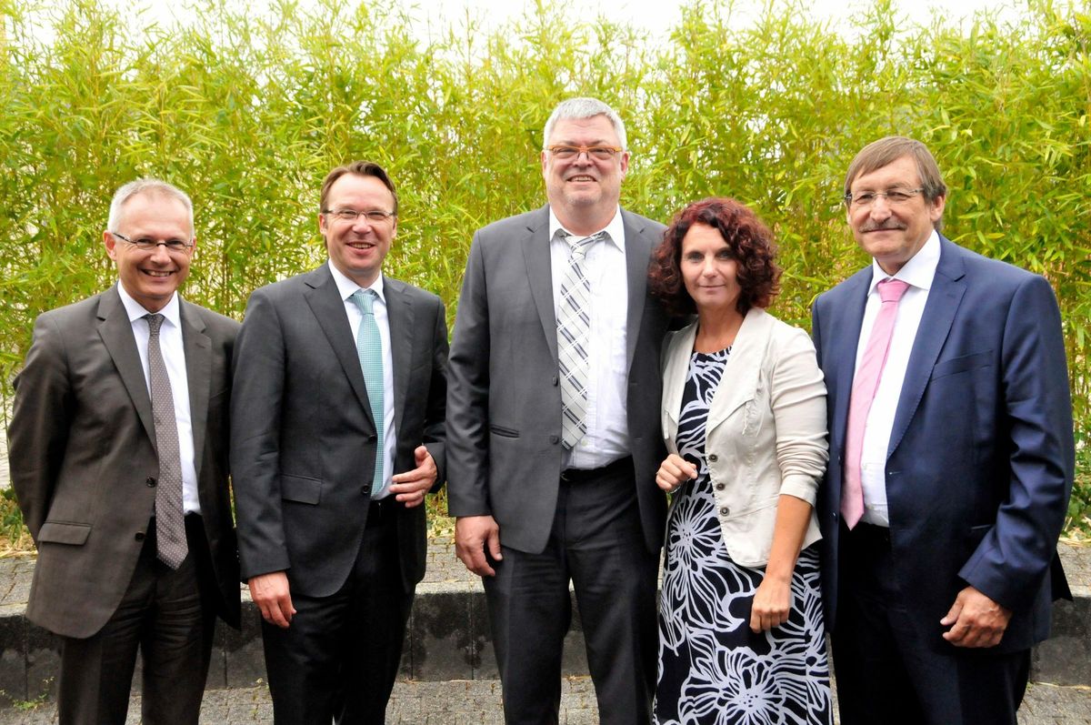 Schule ein menschliches Gesicht geben - Stadt Trier - Wochenspiegel