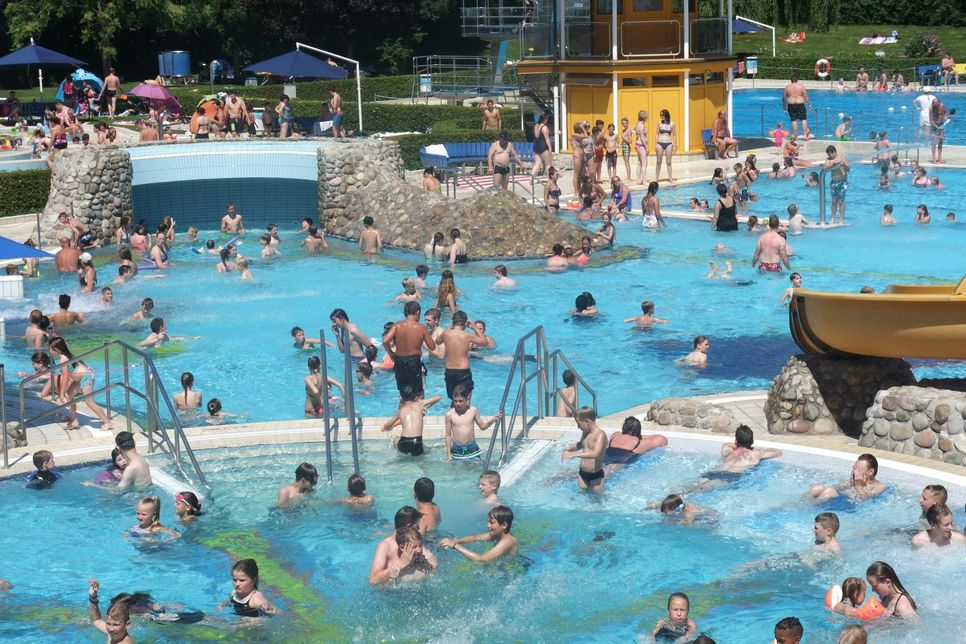 "Rettet das Freibad Wittlich" - Kreis Bernkastel-Wittlich - Wochenspiegel