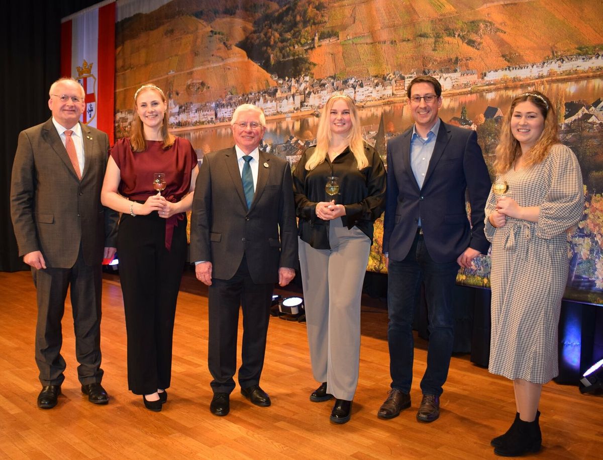 »800 Jahre Stadt Zell« im Fokus - Kreis Cochem-Zell - Wochenspiegel