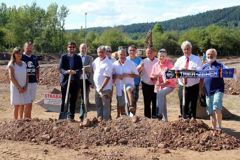 Zewen freut sich auf den neuen Kunstrasen - Stadt Trier - Wochenspiegel